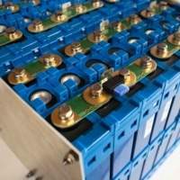 Solar Lichtmast - Soluxio: Die autonome solarbetriebene Straßenleuchte