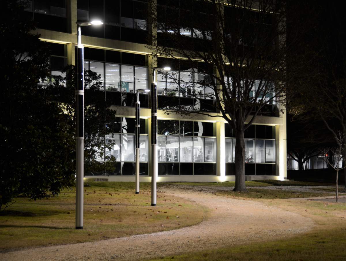 Solar technology - Soluxio smart solar street lighting