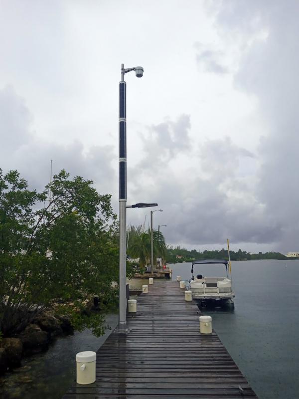 Solar marina lighting in the Cayman Islands - Soluxio